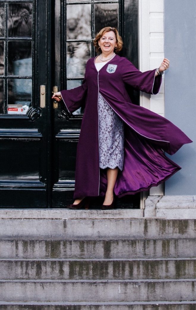 Toga op maat voor de unieke Trouwambtenaar | Carla Couture